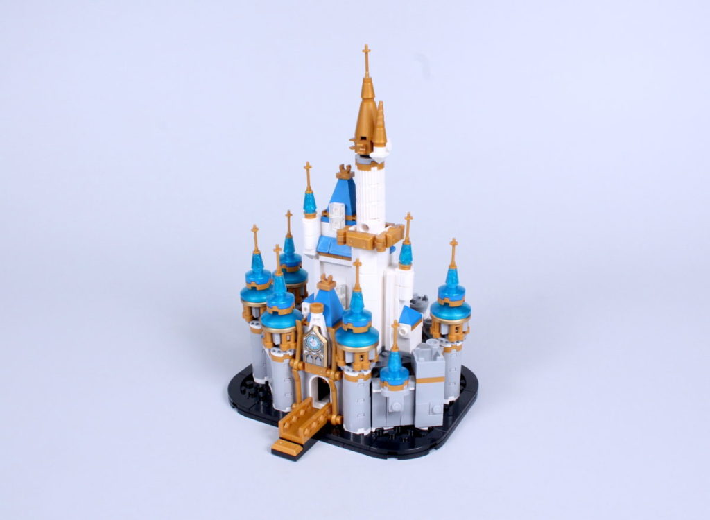 LEGO Disney 40478 Mini Disney Castle review and gallery