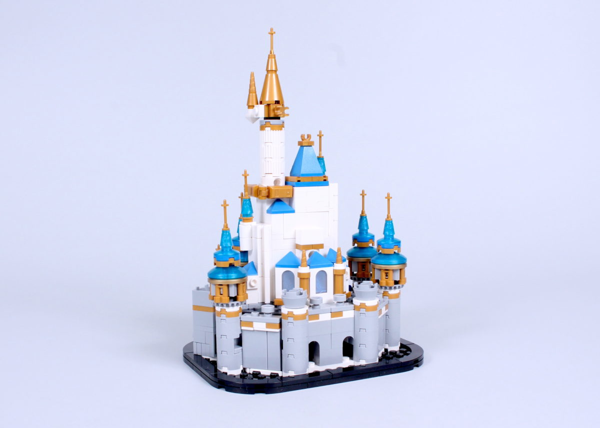 LEGO Disney 40478 Mini Disney Castle review and gallery