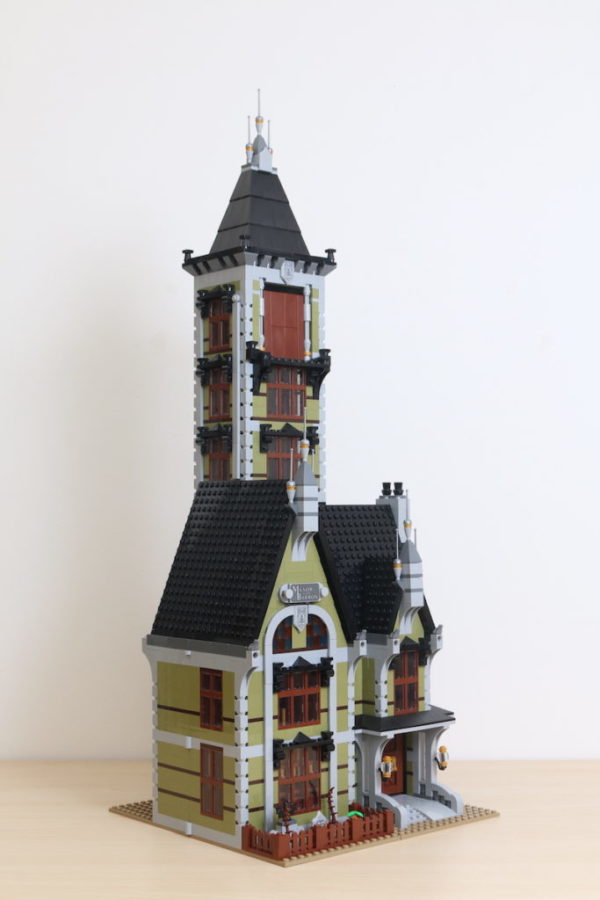LEGO Fairground Collection 10273 Haunted House review