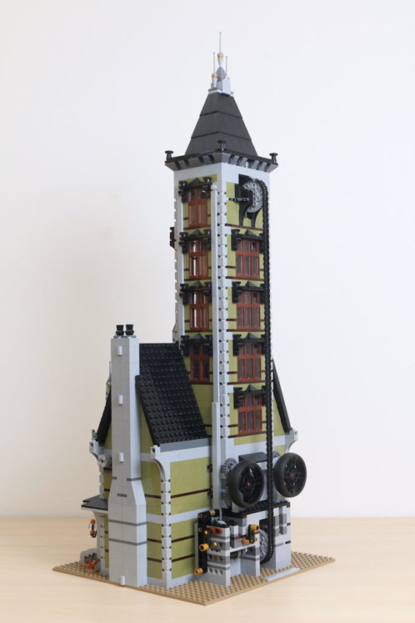 LEGO Fairground Collection 10273 Haunted House review