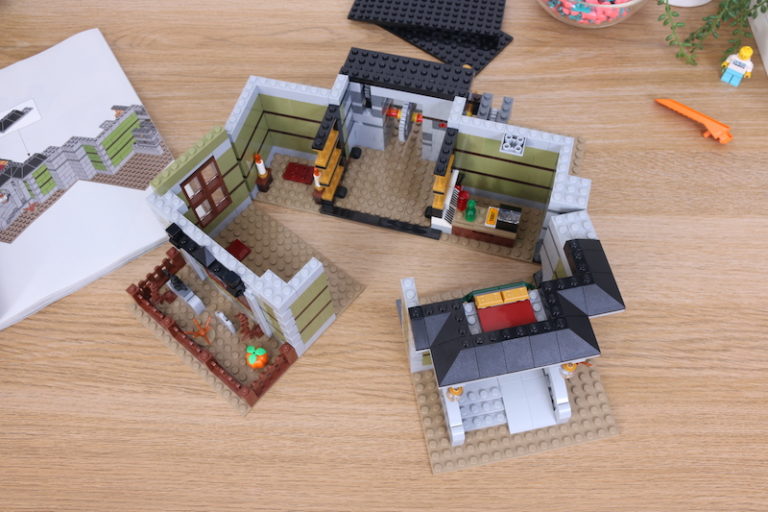 LEGO Fairground Collection 10273 Haunted House review