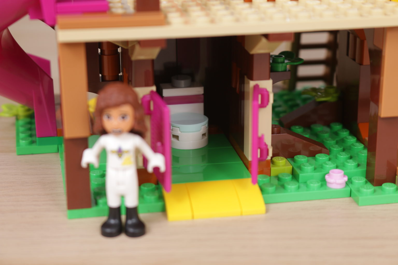 LEGO Friends 41703 Friendship Tree House review