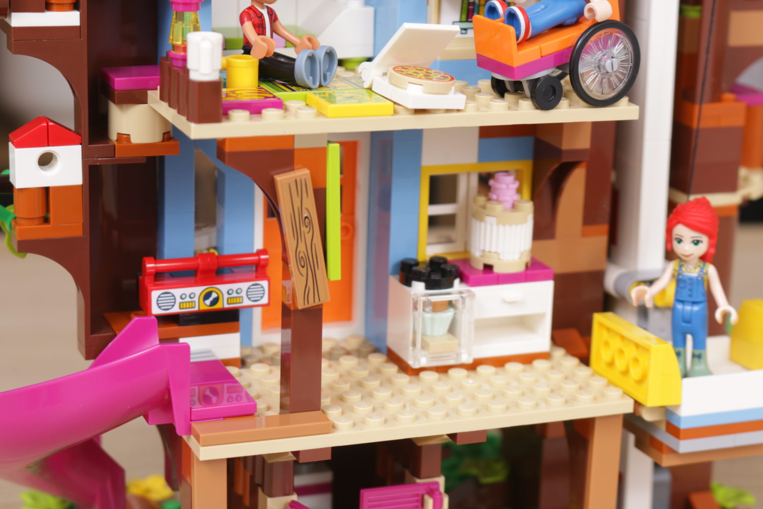 LEGO Friends 41703 Friendship Tree House review