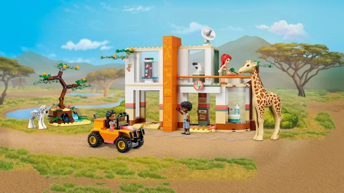 First LEGO giraffe expands the brick-built animal menagerie