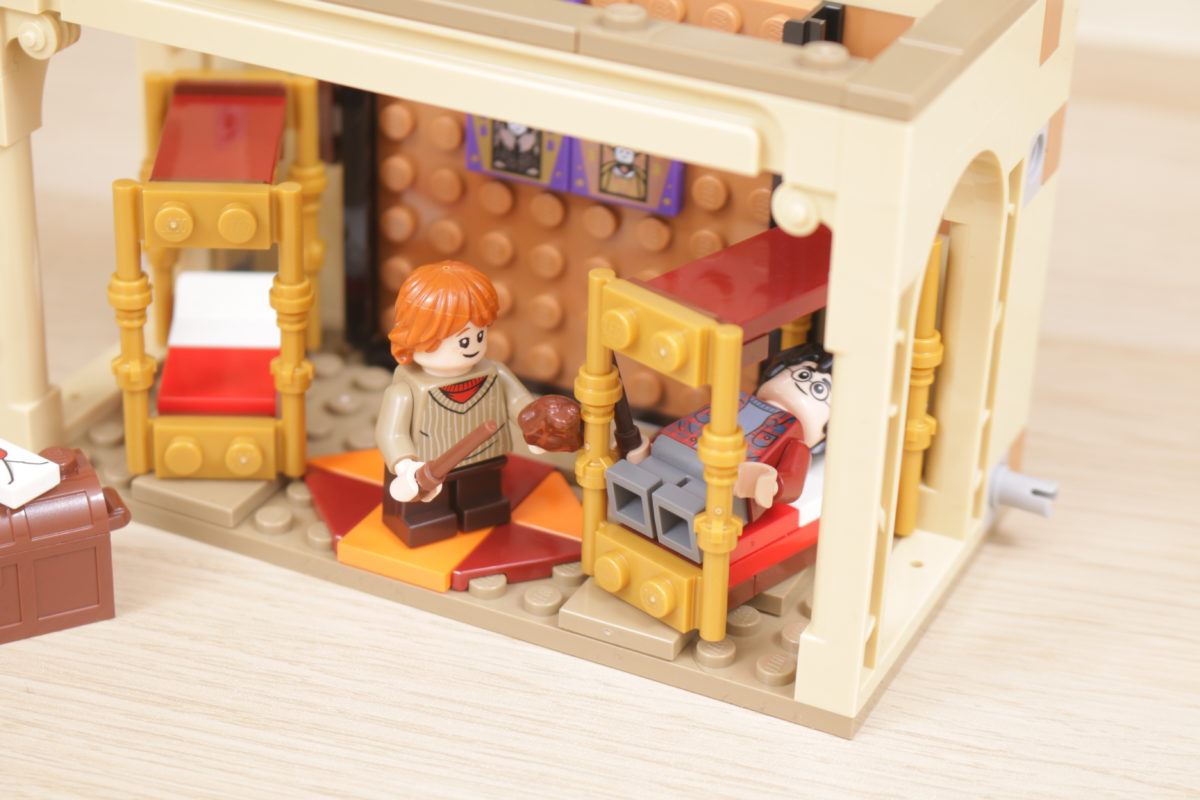 LEGO Harry Potter 40452 Hogwarts Gryffindor Dorms review