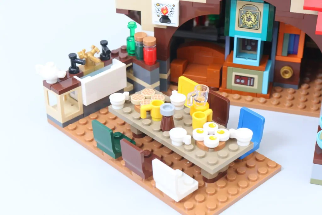 LEGO Harry Potter 75980 Attack on the Burrow review