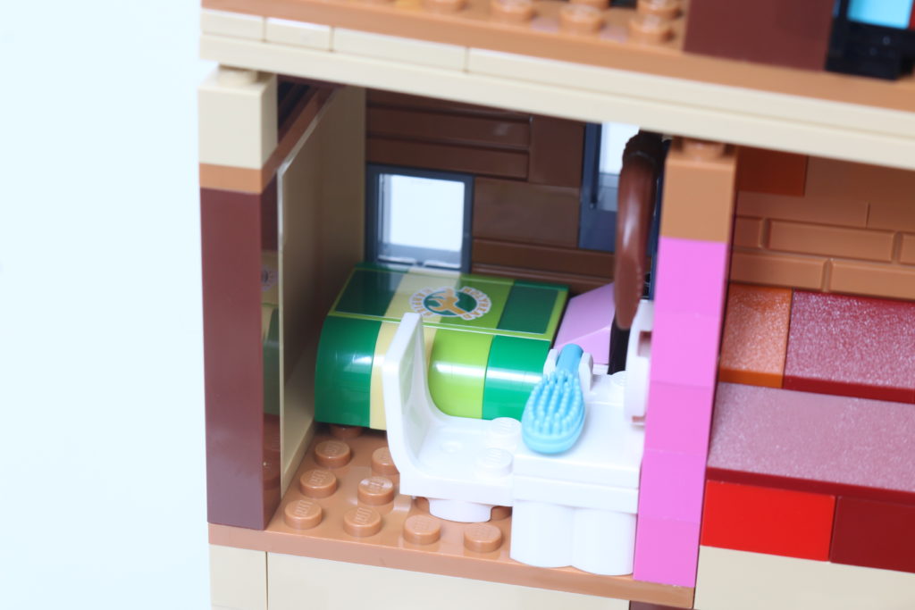 LEGO Harry Potter 75980 Attack on the Burrow review