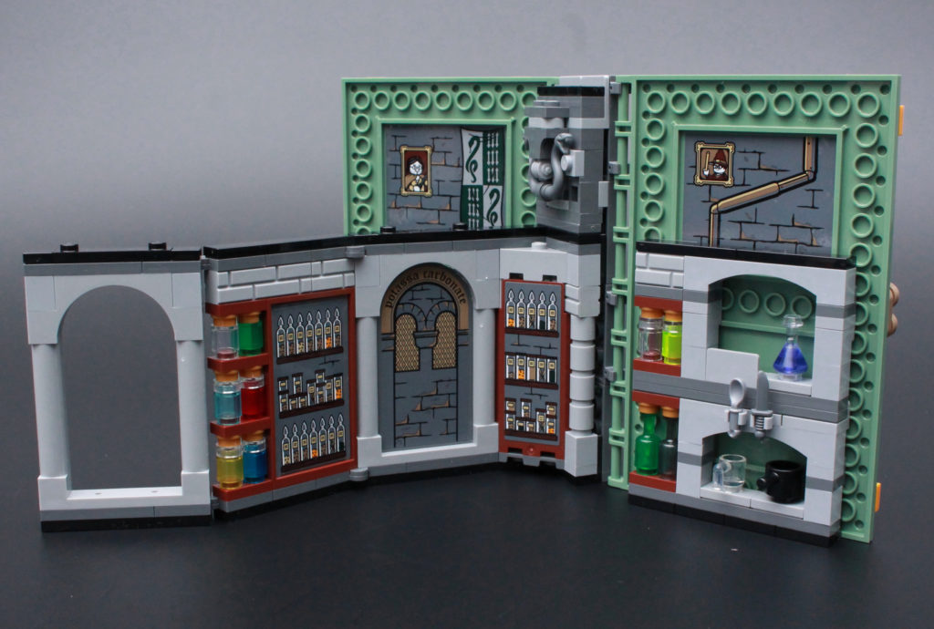 LEGO Harry Potter 76383 Hogwarts Moment: Potions Class review and gallery
