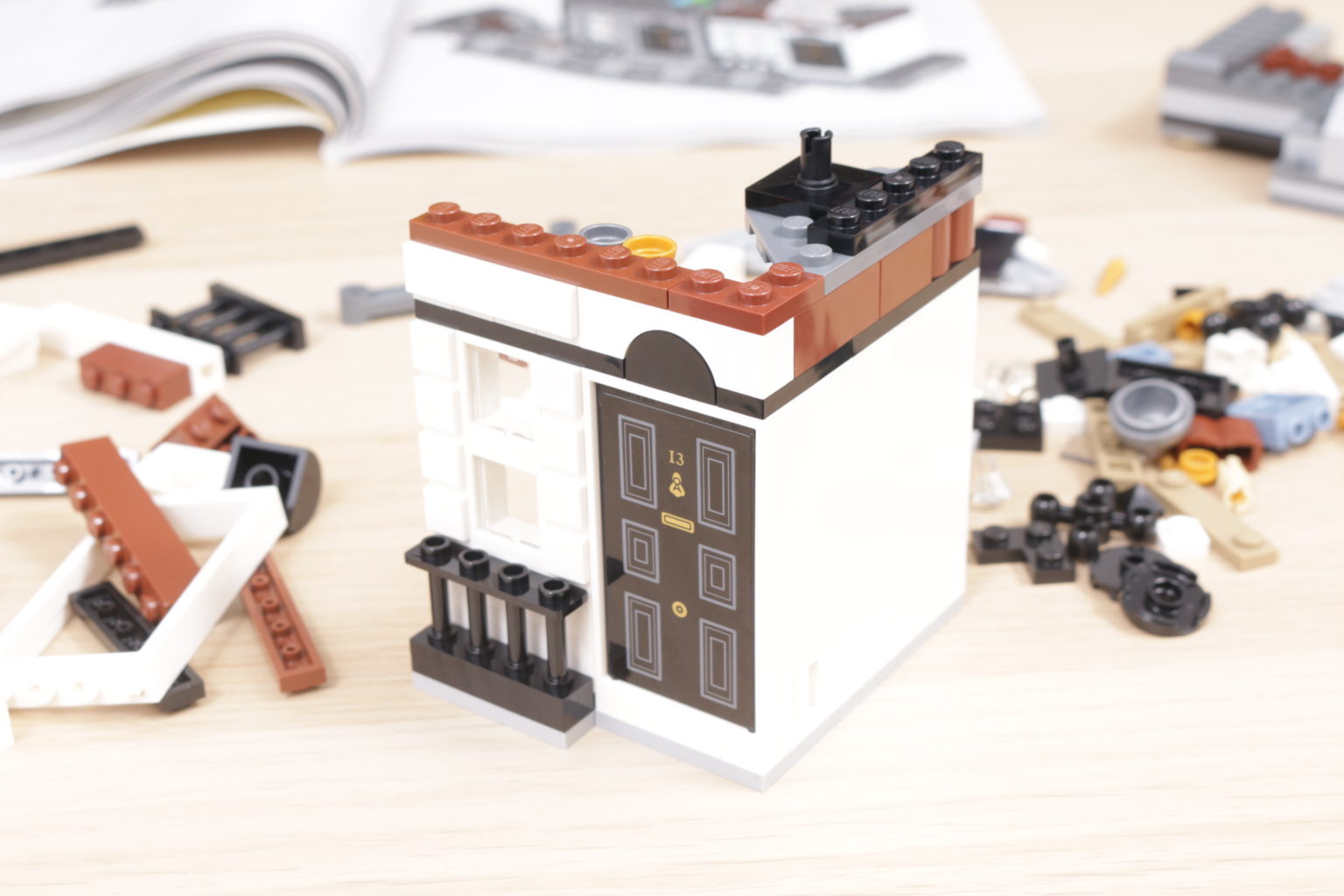 LEGO Harry Potter 76408 12 Grimmauld Place complete review