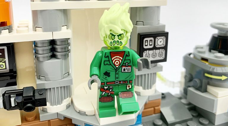 LEGO Hidden Side 70418 J.B.'s Ghost Lab review