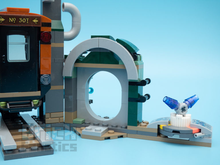 LEGO Hidden Side 70430 Newbury Subway review