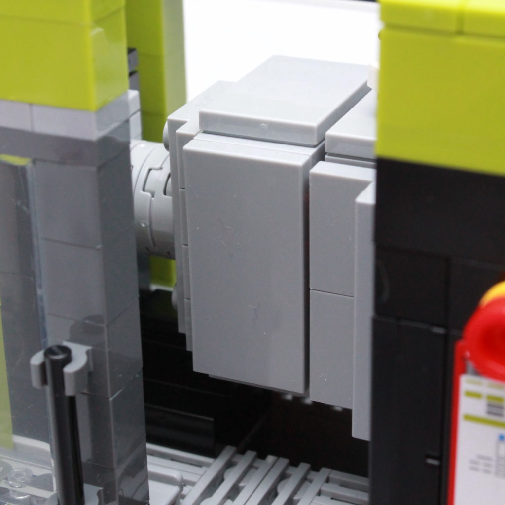 LEGO House 40502 The Brick Moulding Machine review and gallery