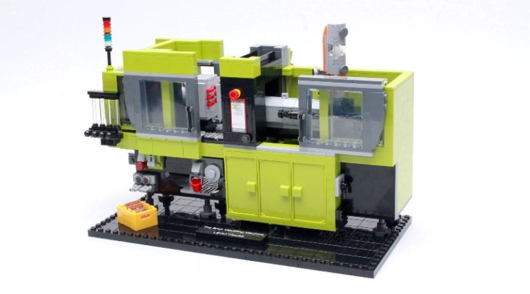 LEGO House 40502 The Brick Moulding Machine review and gallery
