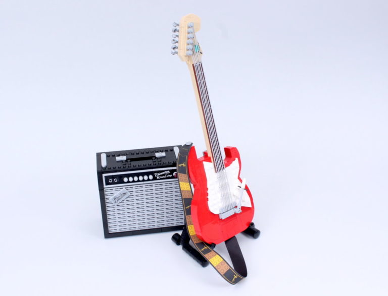 LEGO Ideas 21329 Fender Stratocaster review and gallery