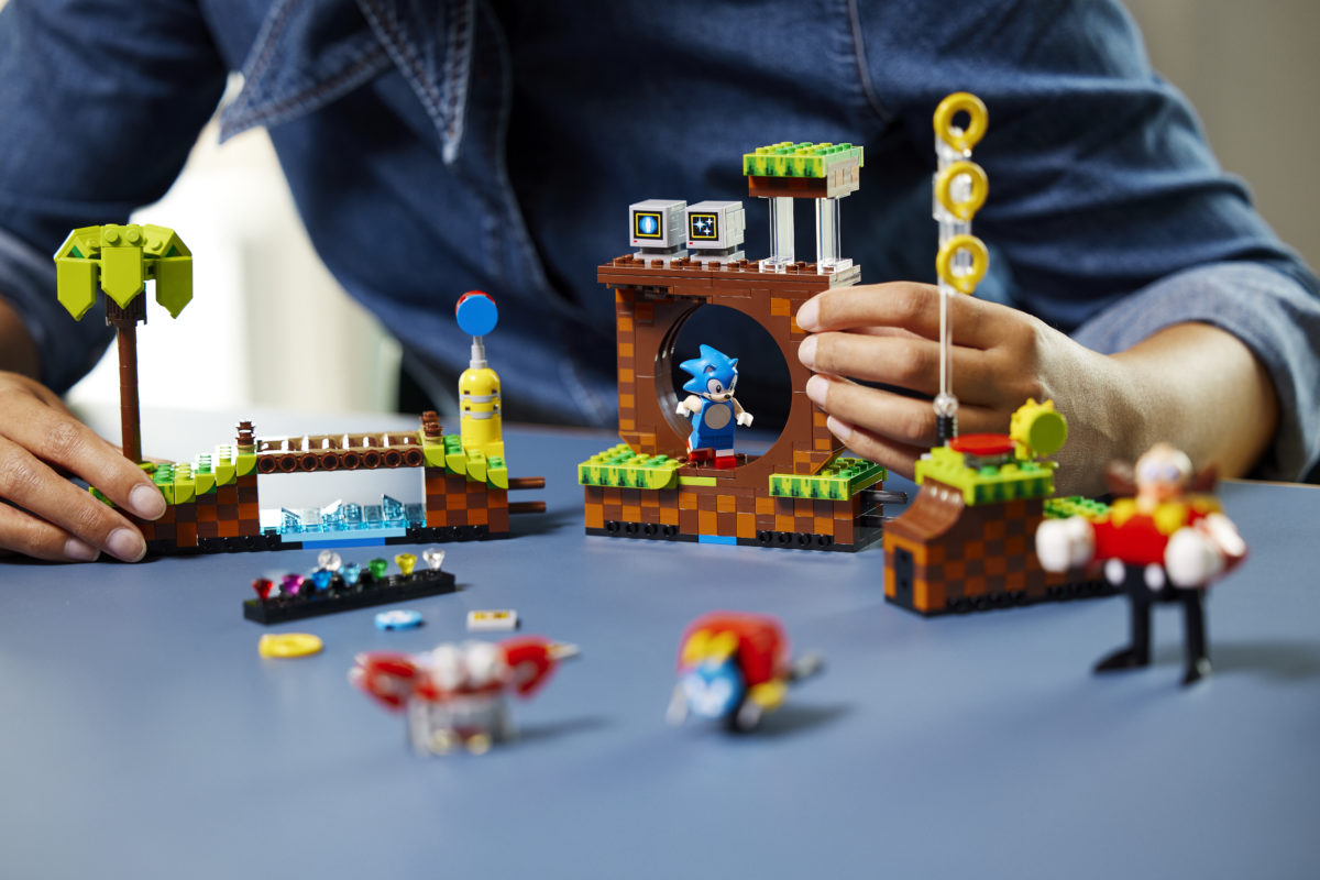 Multiple LEGO Ideas Sonic the Hedgehog sets can be combined