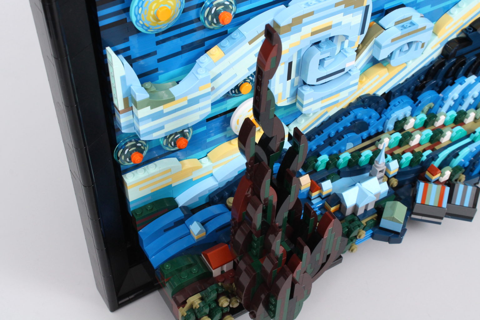 LEGO Ideas 21333 The Starry Night review – a work of art