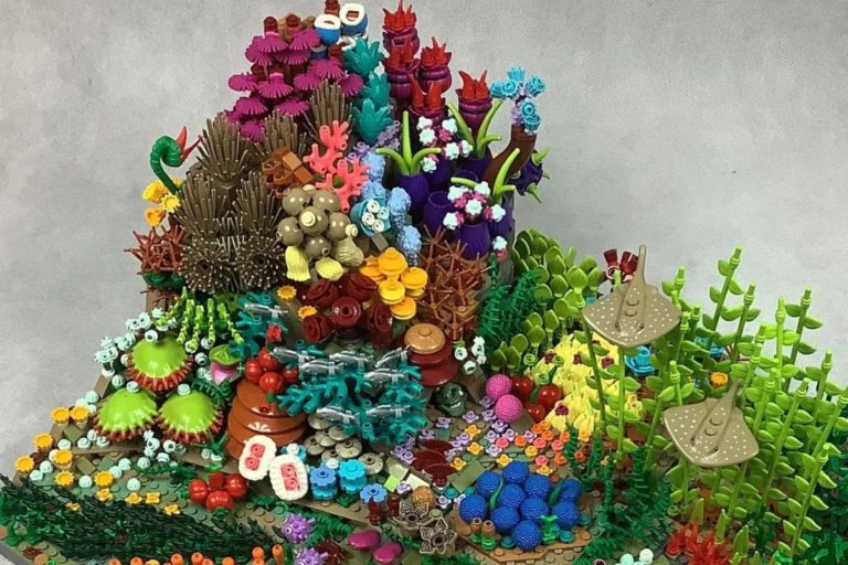 Great Coral Reef model flows to 10K supporters on LEGO Ideas