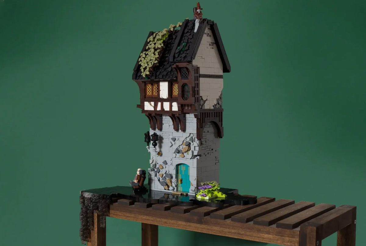 LEGO Ideas project lives on the edge in first 2022 review