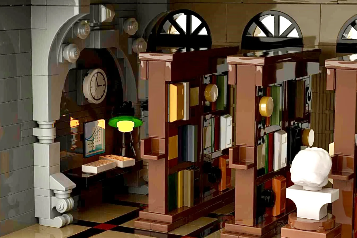 ‘The Library’ modular building reaches 10K on LEGO Ideas