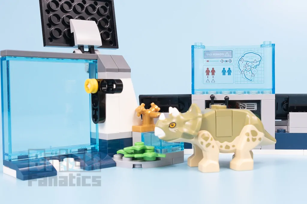 LEGO Jurassic World 75939 Dr. Wu's Lab: Baby Dinosaurs Breakout review