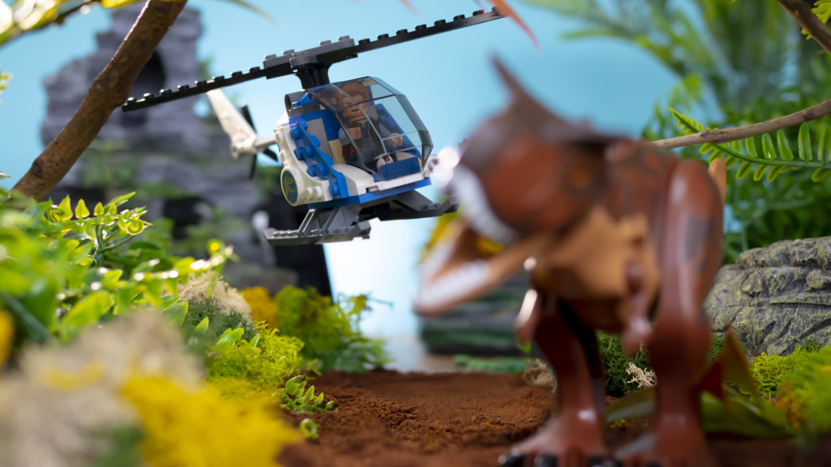 LEGO Jurassic World Carnotaurus Dinosaur Chase review