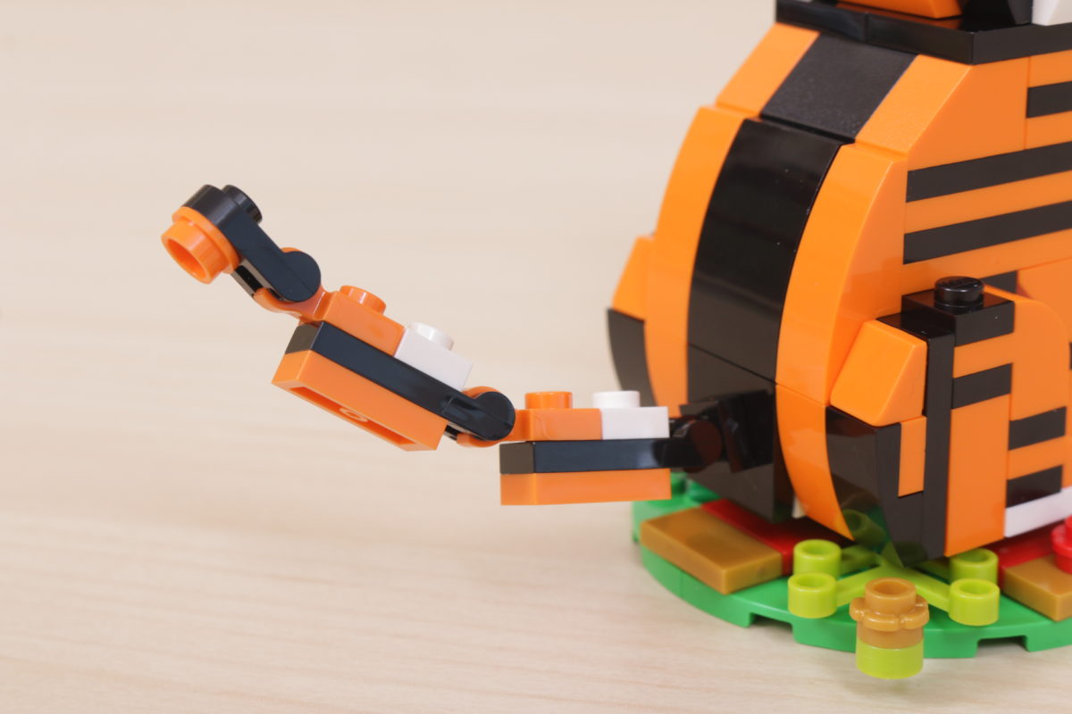 LEGO Lunar New Year 40491 Year of the Tiger GWP full review