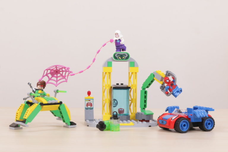 LEGO Marvel 10783 Spider-Man at Doc Ock’s Lab full review