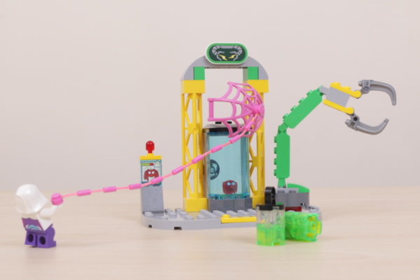 LEGO Marvel 10783 Spider-Man at Doc Ock’s Lab full review