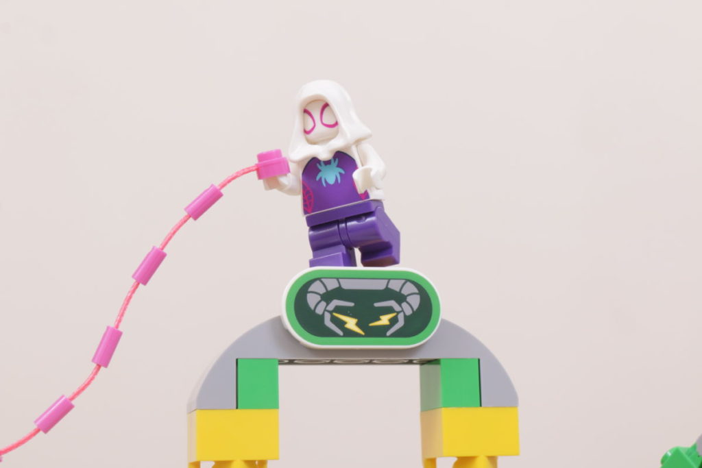 LEGO Marvel 10783 Spider-Man at Doc Ock’s Lab full review
