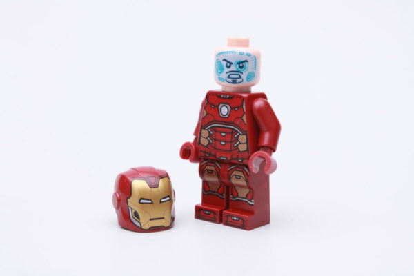 LEGO Marvel 76170 Iron Man vs. Thanos review and gallery
