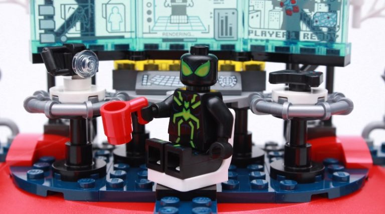 LEGO Marvel 76175 Attack on the Spider Lair review and gallery