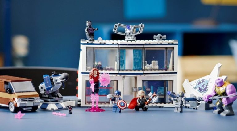 How to upgrade the new LEGO Marvel Scarlet Witch Minifigure