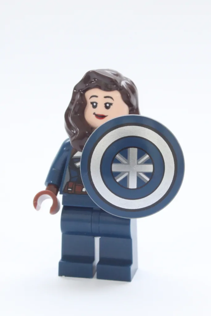 Comparing the LEGO Marvel Captain Carter minifigures