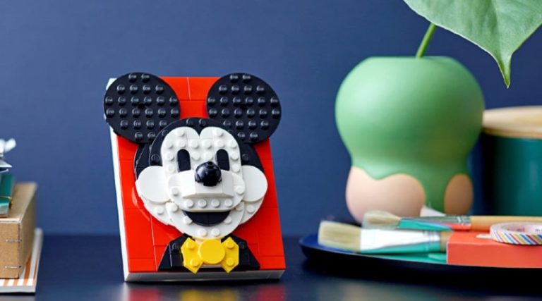 Put the mouse in your house with new LEGO Disney Brick Sketches
