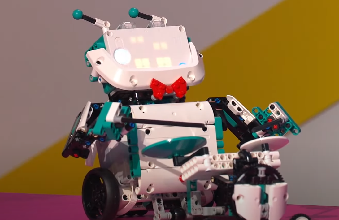 Everything that happened at LEGO CON 2022