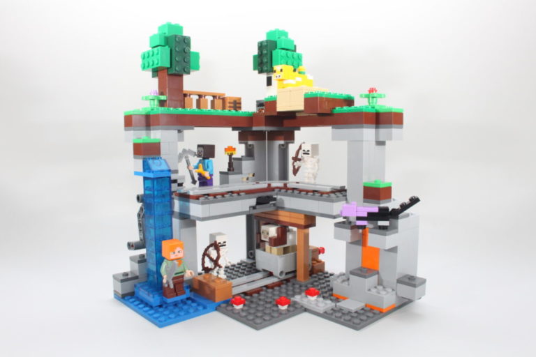 LEGO Minecraft 21169 The First Adventure review