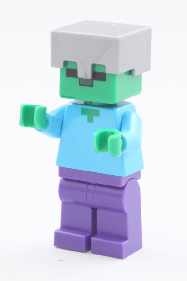 LEGO Minecraft 21186 The Ice Castle review and gallery