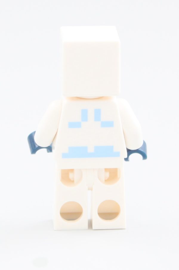 LEGO Minecraft 21186 The Ice Castle review and gallery