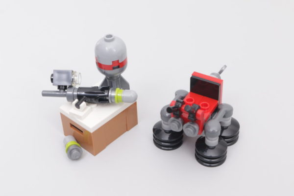 LEGO Minions 30387 Bob Minion with Robot Arms full review