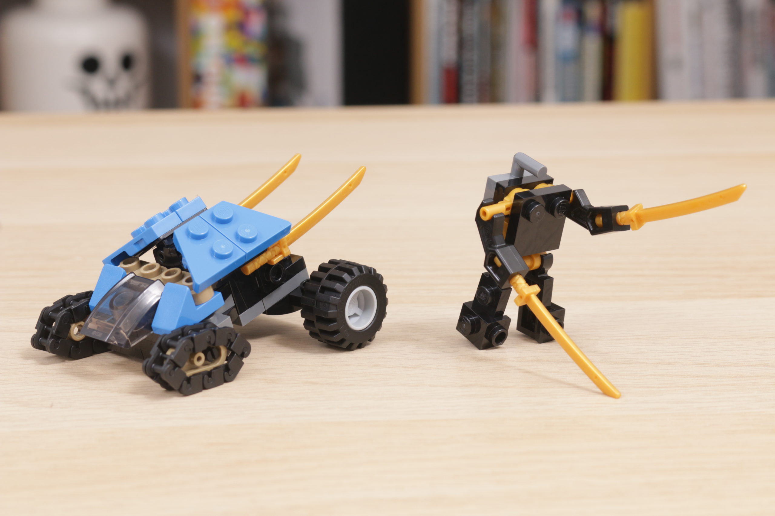 LEGO NINJAGO 30592 Mini Thunder Raider gift-with-purchase