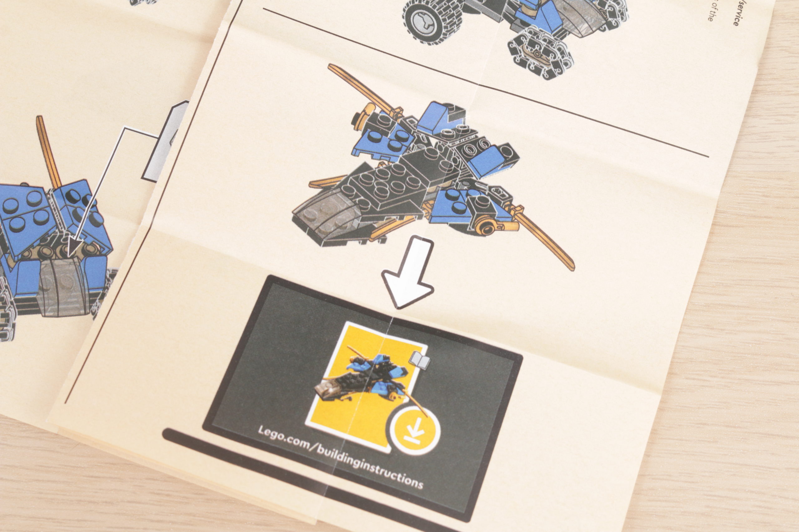 LEGO NINJAGO 30592 Mini Thunder Raider gift-with-purchase