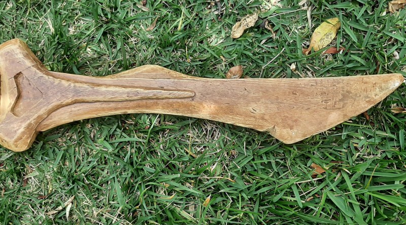 Echa un vistazo a esta elegante recreación de una espada LEGO NINJAGO