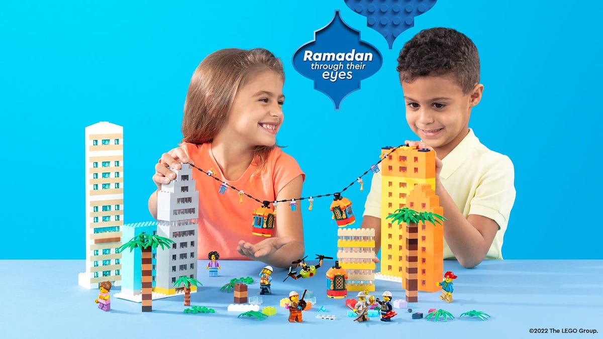 LEGO stores offering free Lantern build to celebrate Ramadan