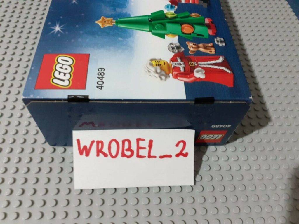 Cancelled LEGO Christmas 2021 free gift turns up on eBay