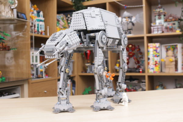 LEGO Star Wars 10178 Motorized Walking AT-AT detailed review