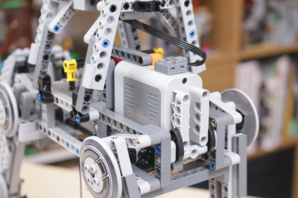 LEGO Star Wars 10178 Motorized Walking AT-AT detailed review