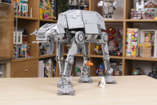 LEGO Star Wars 10178 Motorized Walking AT-AT detailed review