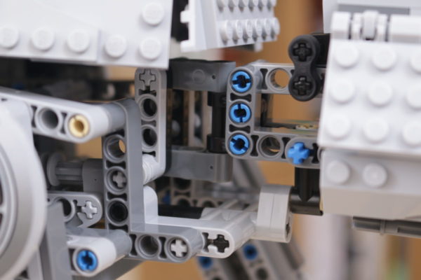 LEGO Star Wars 10178 Motorized Walking AT-AT detailed review