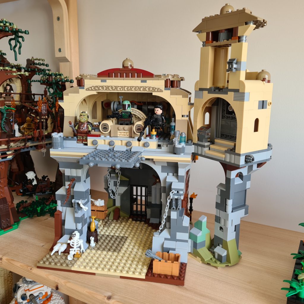 LEGO 31120 Medieval Castle makes good Star Wars Rancor pit