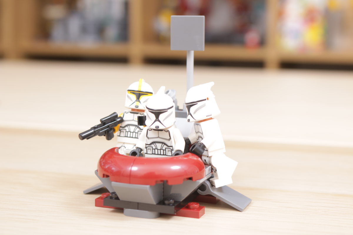 LEGO Star Wars Clone Trooper Command Station full review